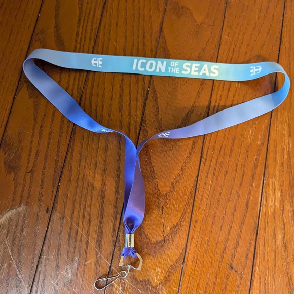 Royal Caribbean | Accessories | Royal Caribbean Icon Of The Seas ...